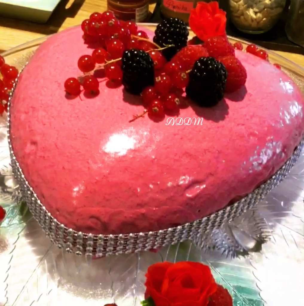 Entremet Aux Fruits Rouges et Mangue By Marysette - Aux Délices De ...