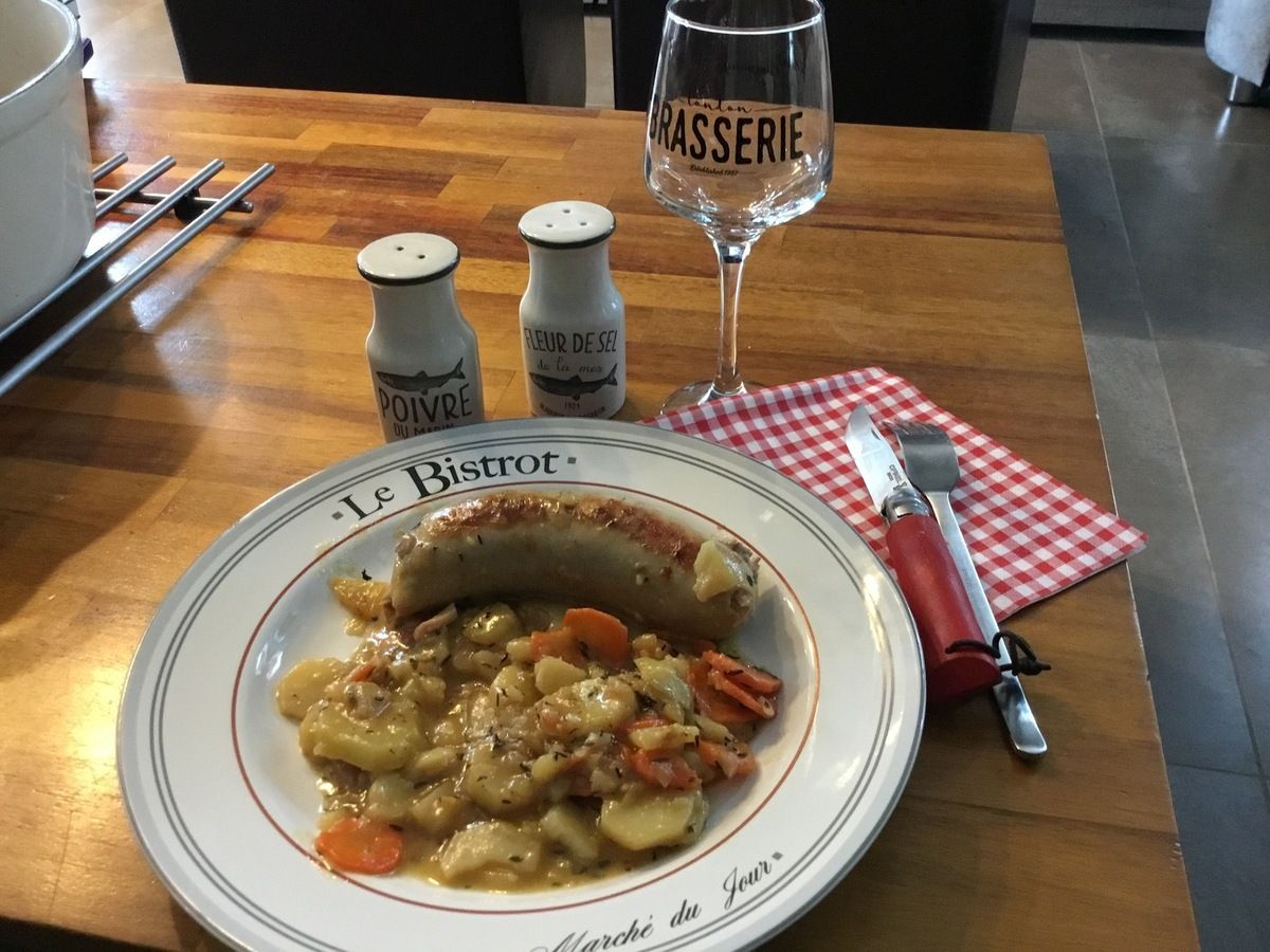 Andouillettes à la cocotte - Recettes et tables de Jo