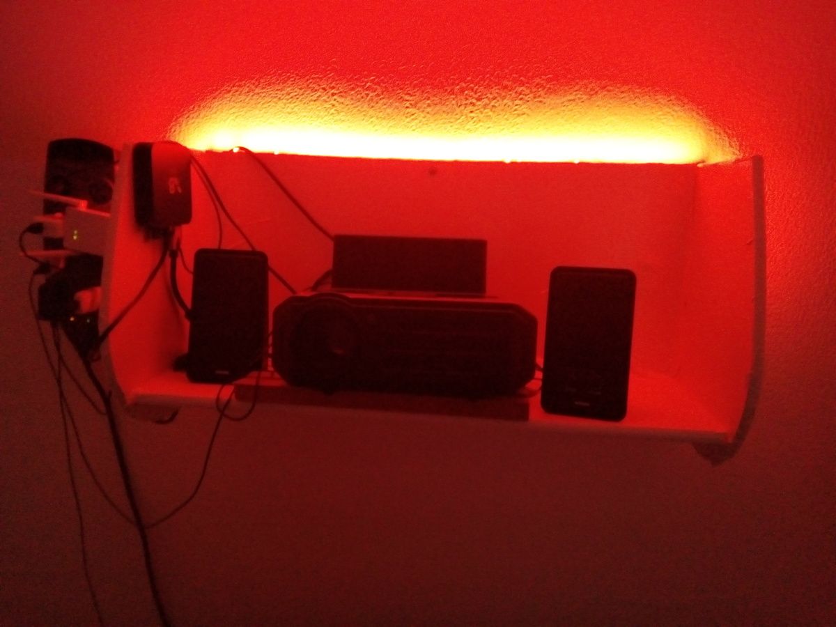 J'ai acheté un ruban led pour mettre en valeur mon projecteur de chez ...