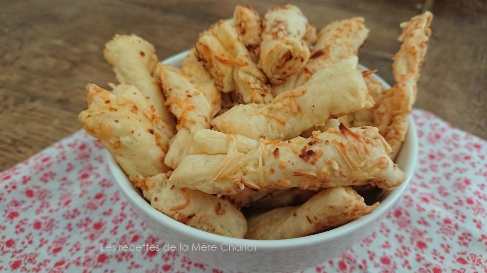 Allumettes au fromage - Les recettes de la mère Charlot