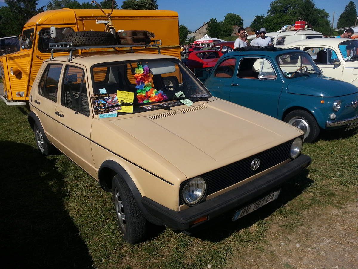 VOLKSWAGEN GOLF 1 RABBIT - photo fiche technique auto