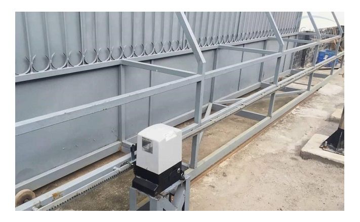 Lắp đặt motor cổng lùa tự động nhà máy khu công nghiệp Lê Minh Xuân ...