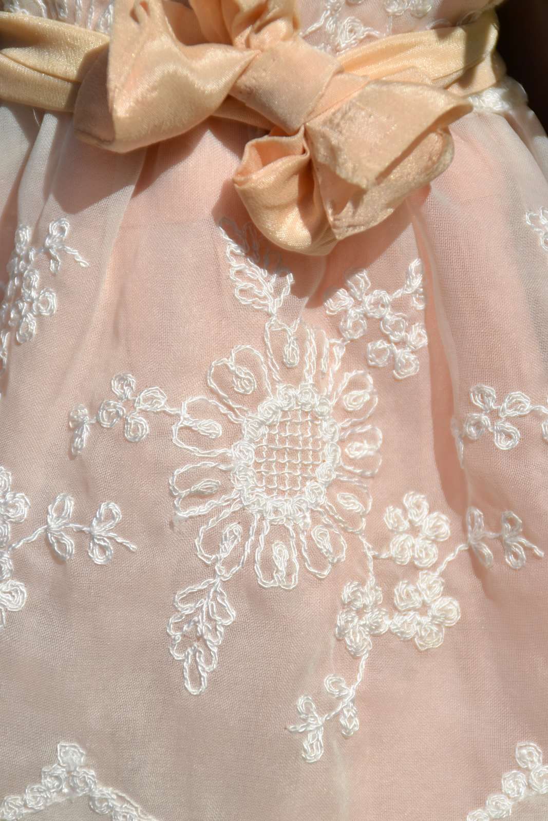 Le cadeau pour Mam'zelle Rose - poupees-en-scenes.over-blog.com