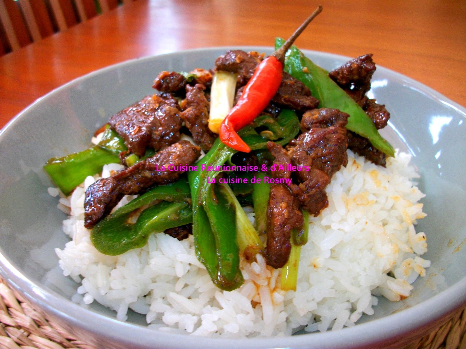BŒUF Sauté aux Piments Achards (gros piment 974 - La Cuisine ...