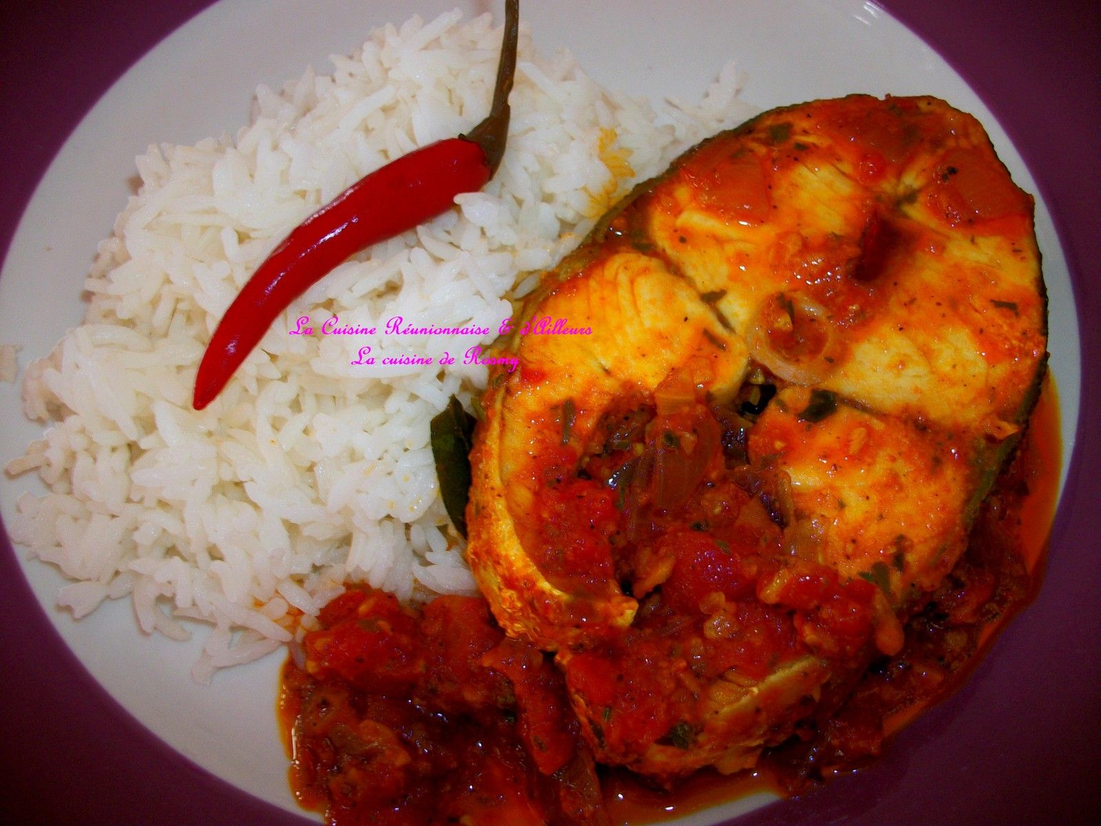 CARRY de POISSON CARANGUE en tranche au Caloupilé (feuille de curry ...