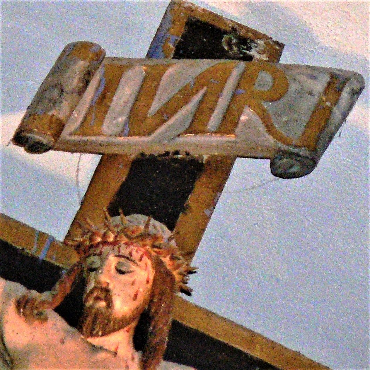 « INRI » au « N » inversé - Groupe-Var-Media.over-blog.com