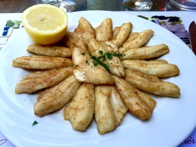 Filets de perche au vin blanc. - Les recettes de nos maman