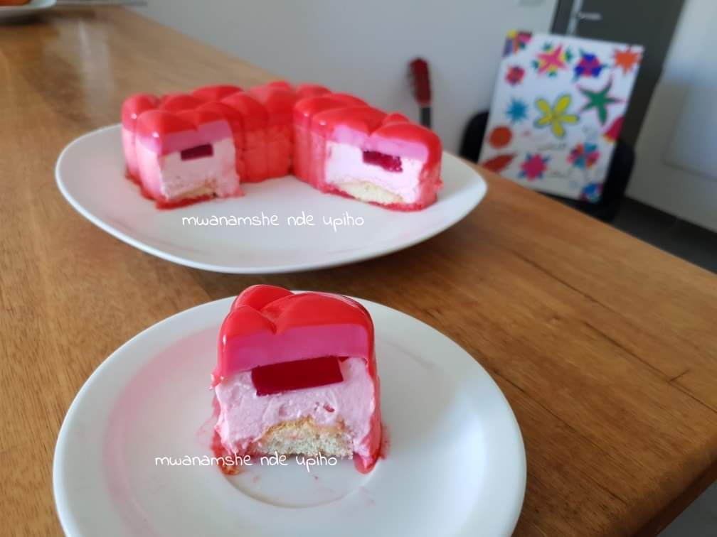 Entremet square aux fraises - mwanamshe upiho