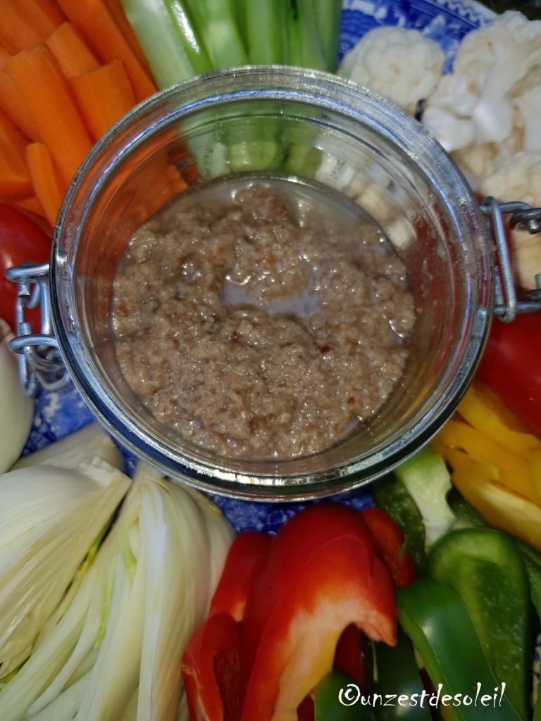 Anchoïade, Recette provençale - Un dejeuner en Provence